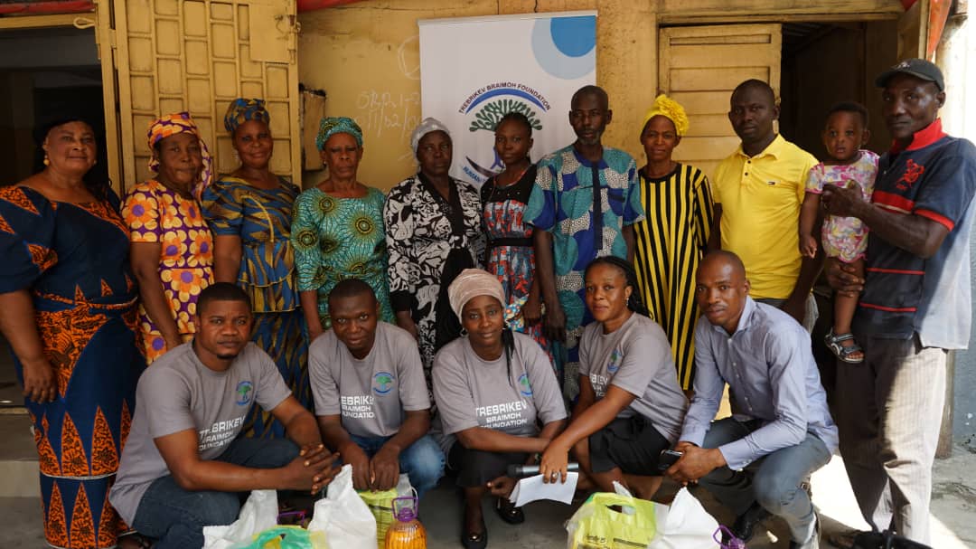 December Christmas Gifts to People in Ebute-Metta/Yaba Zone, Lagos ...