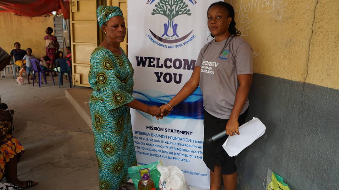 December Christmas Gifts to People in Ebute-Metta/Yaba Zone, Lagos ...